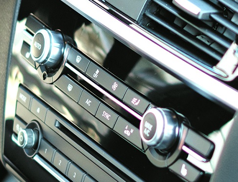 Automotive Connector - YODA Connector